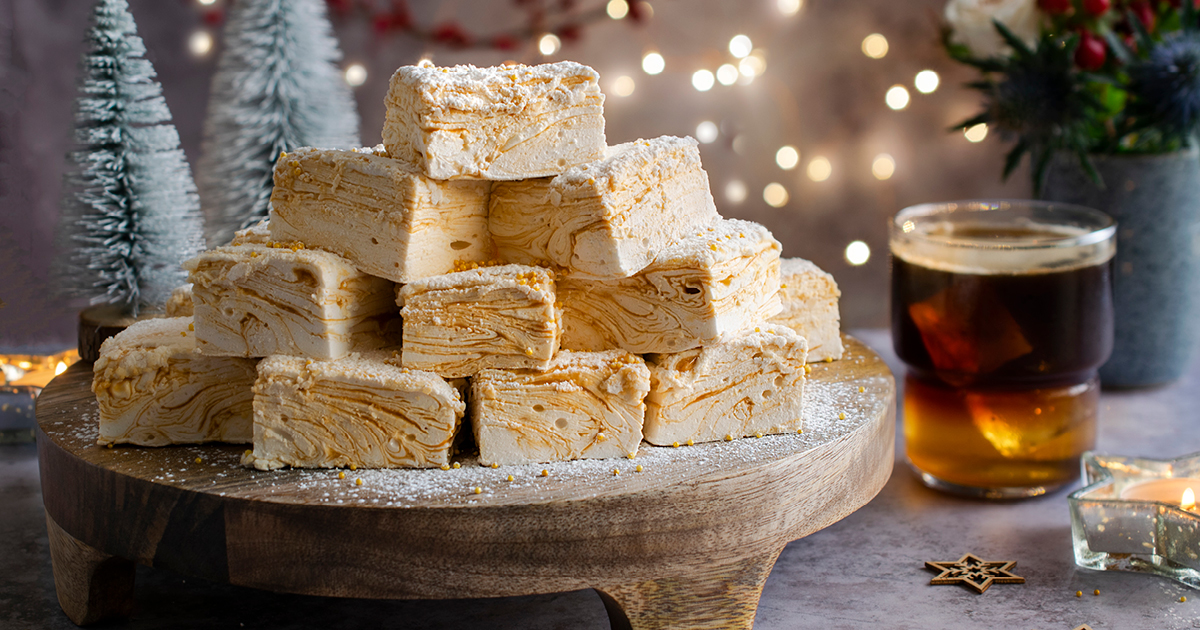 Salted Carmel Marshmallow Christmas Bites | Living North