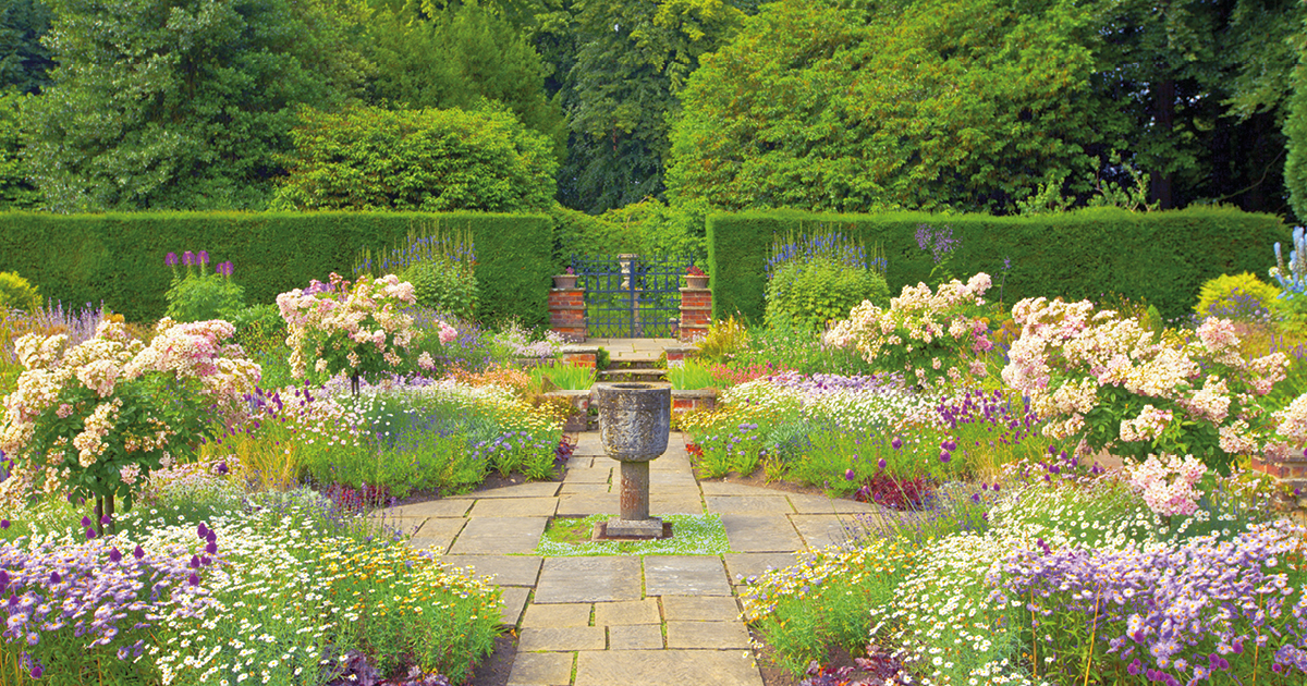Nine of the Best Gardens to Visit in and Around Yorkshire | Living North