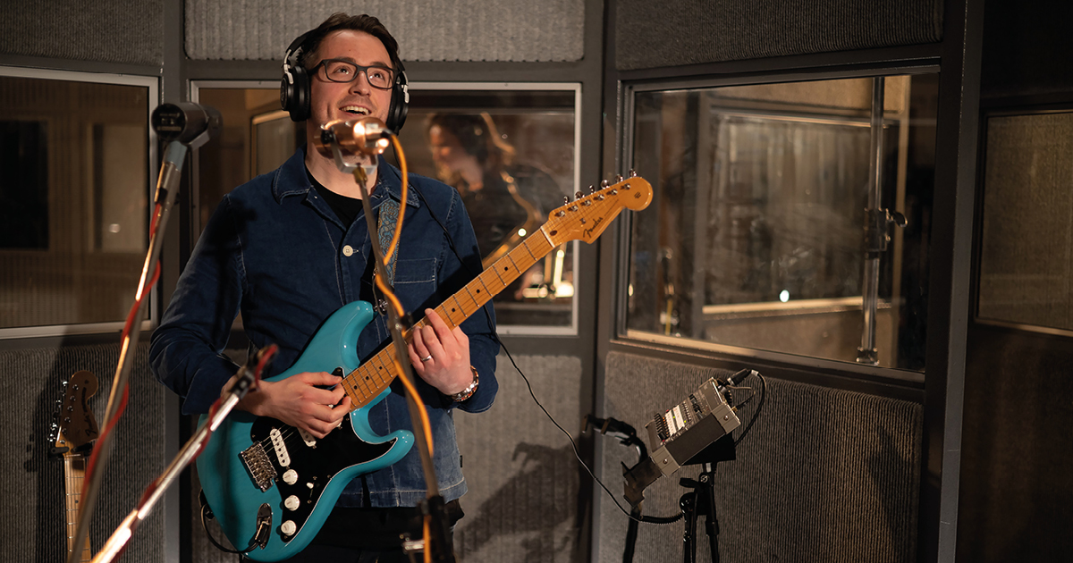 Meet North East Musician RJ Thompson who has Performed with Jools ...