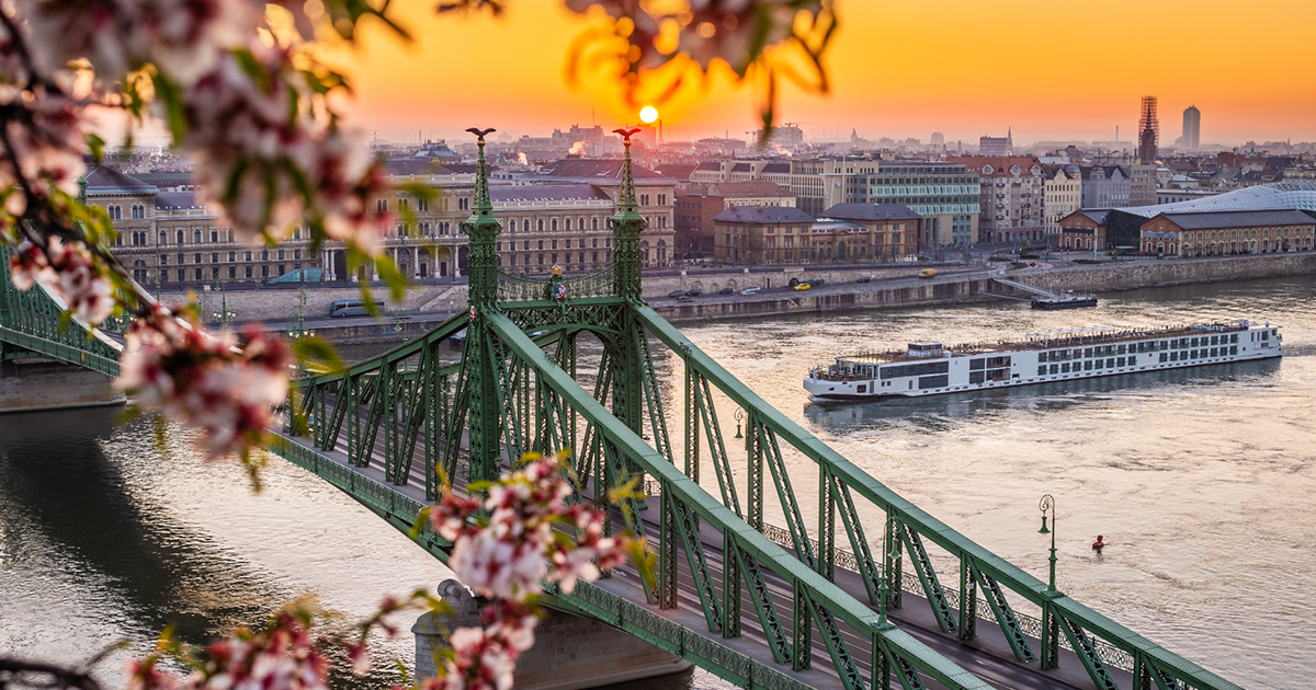 Retirement Travel: 6 Bucket-list Trips You Need to Take as Soon as You ...