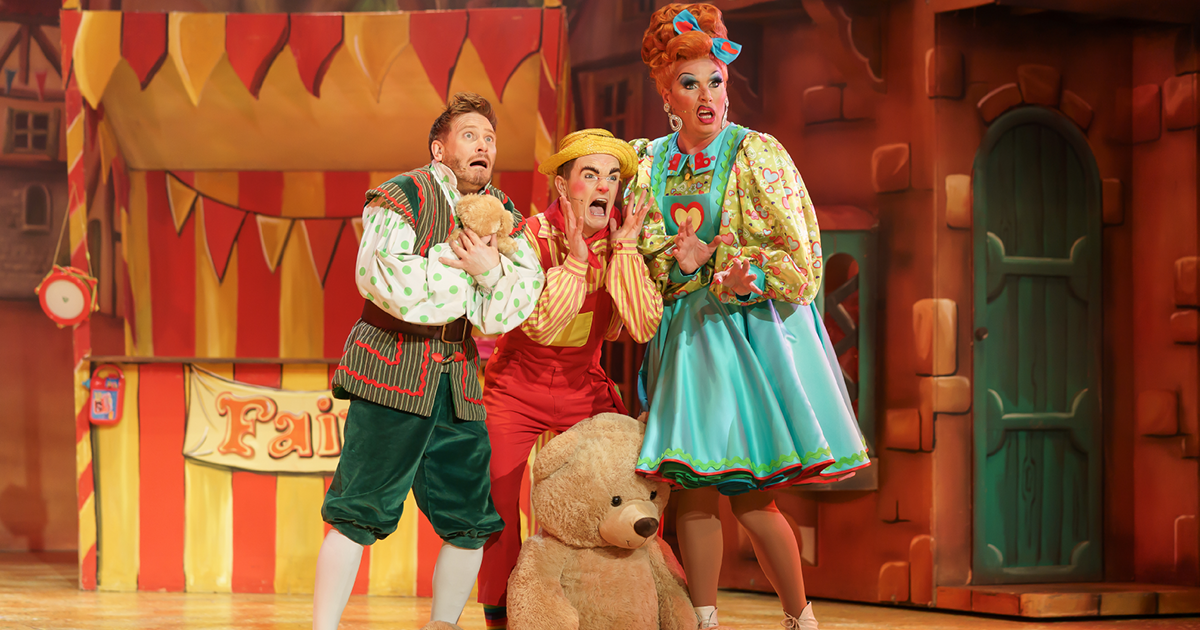 Review of Matthew Wolfenden in Sunderland Empire Theatre's Pantomime ...