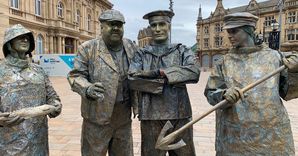 Interview With World Champion Living Statue Andy Train The Gold Man and ...